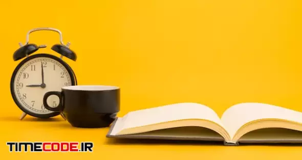 دانلود عکس مفهومی کتاب و ساعت Read Books To Increase Knowledge – تایم کد